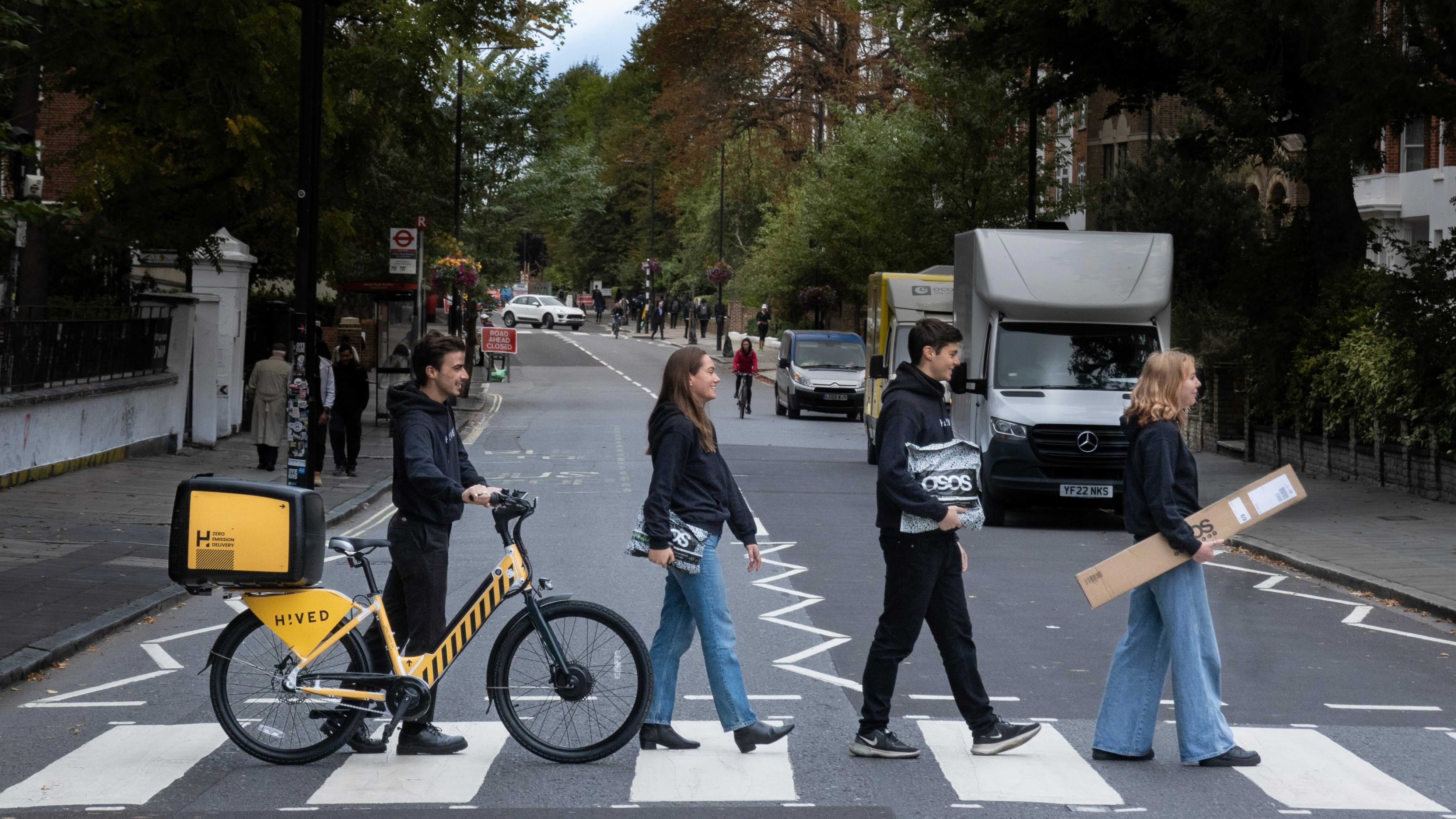 JD Sports turns storefront into arcade game - Retail Systems