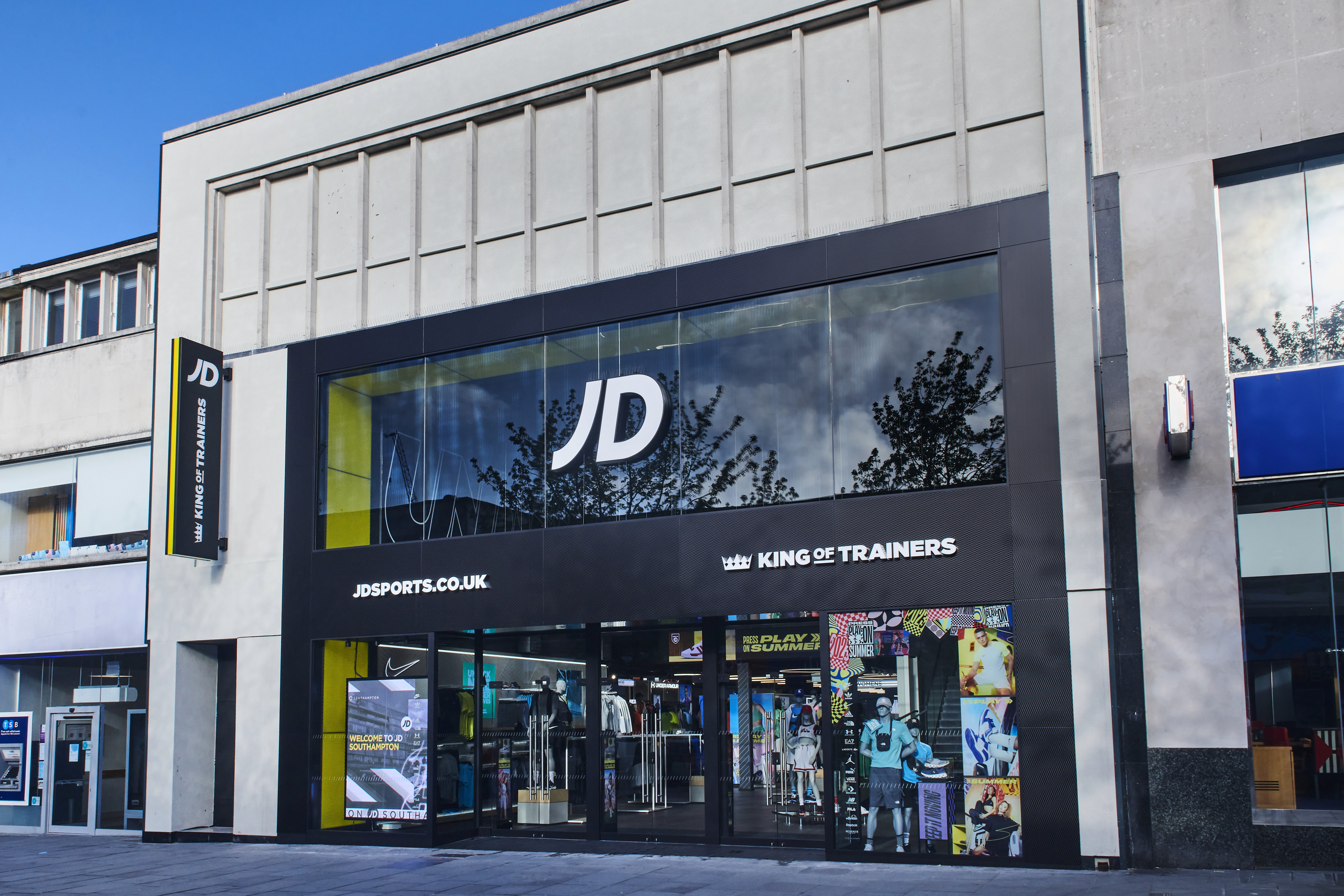 JD Sports to launch products on ‘major AI platforms’ - Retail Systems